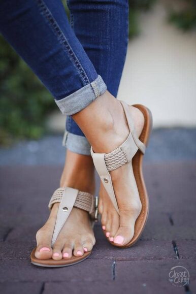 Glamorous Sandals Inspirations for Stylish Summer Looks