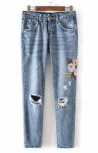 25 Wonderful Embroidered Jeans Outfits - The Cuddl
