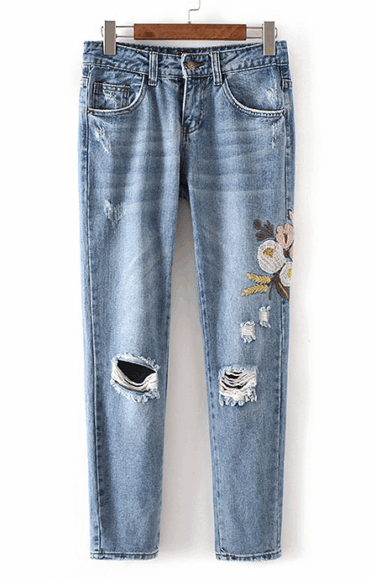 25 Wonderful Embroidered Jeans Outfits - The Cuddl