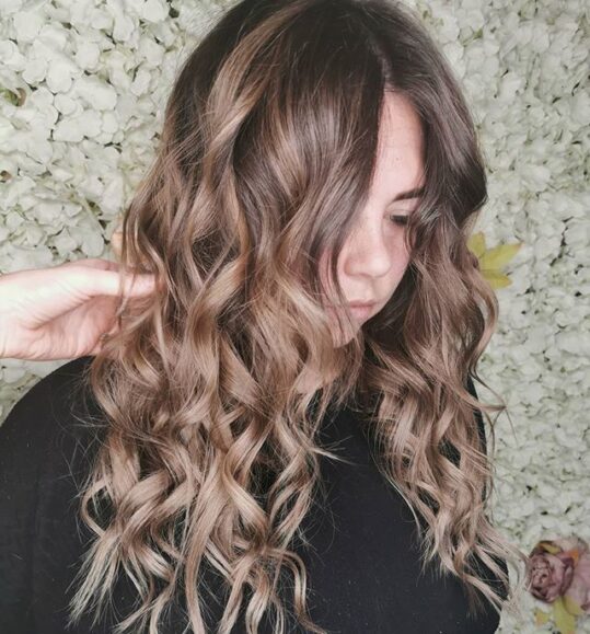 47+ Timeless Ways to Wear Layered Hair and Beat Hair Boredom - The Cuddl