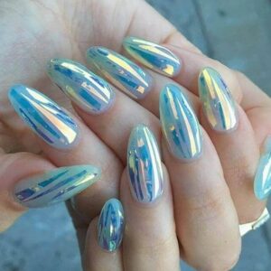 50 Gorgeous Holographic Nails That Are Simply Stunning - The Cuddl