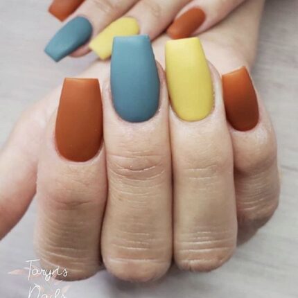 Fall Nail Colors: Trending Shades for Autumn Manicures