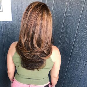 Stylish Feathered Hair Ideas for a Modern Look