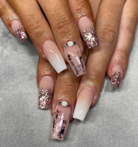 Stunning Foil Nails: Easy Designs & Application Tips